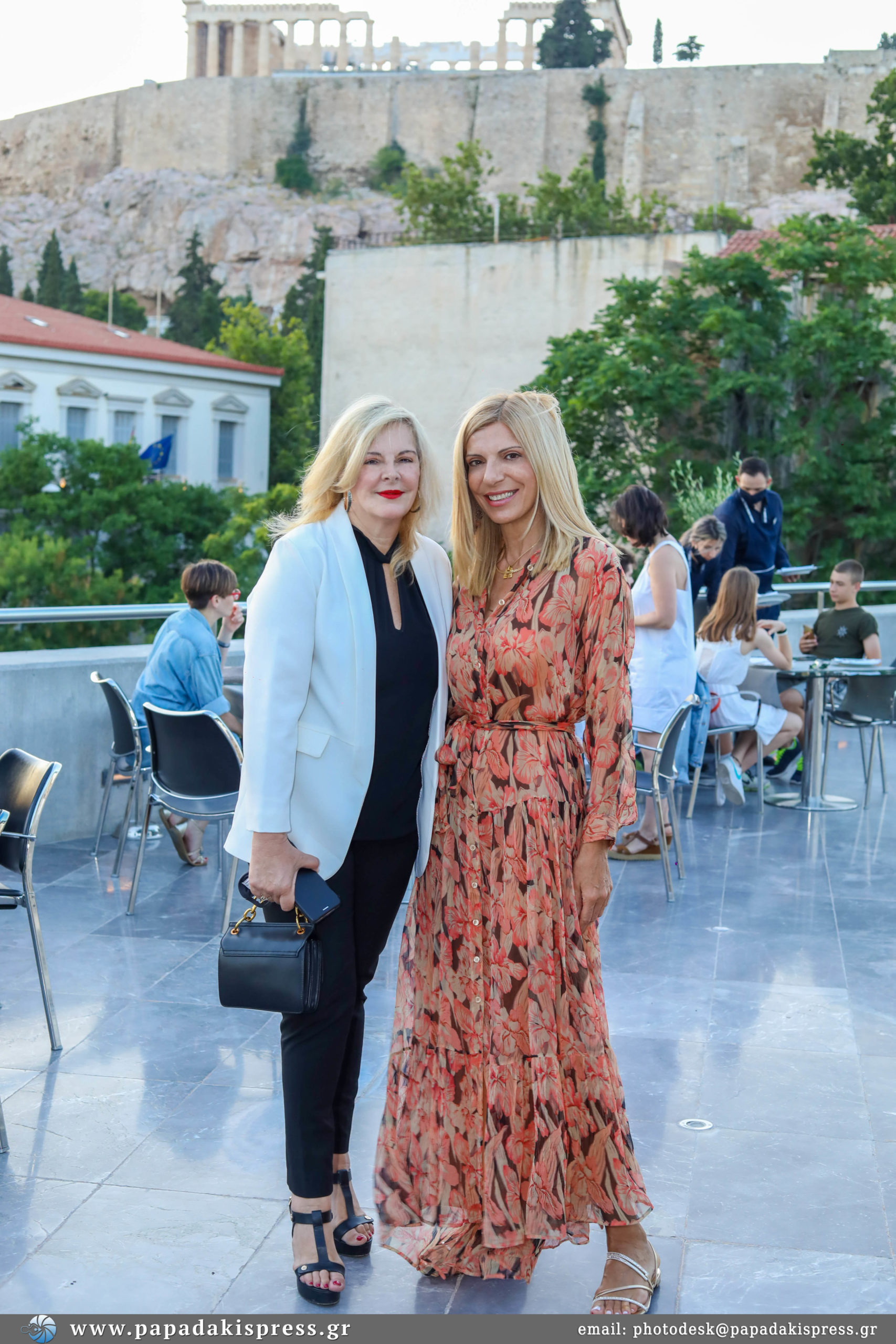 Δείπνο στο Εστιατόριο του Μουσείου της Ακρόπολης με θέα στον Ιερό Βράχο ...